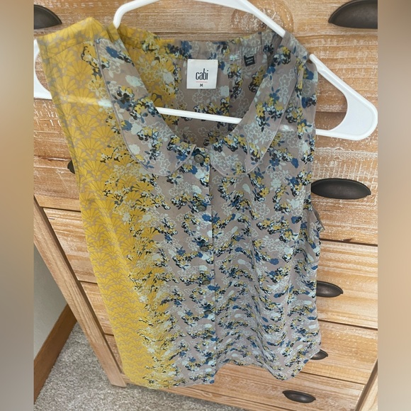 CAbi | Tops | Cabi Tank Floral Tank Blouse With Cute Collar And Buttons ...
